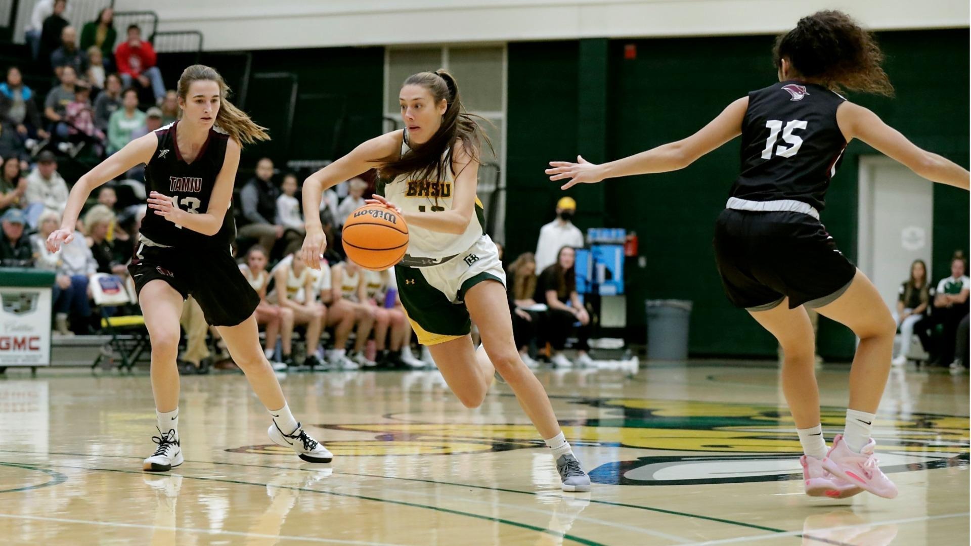 Ellie Moore - Women's Basketball - Black Hills State University Athletics