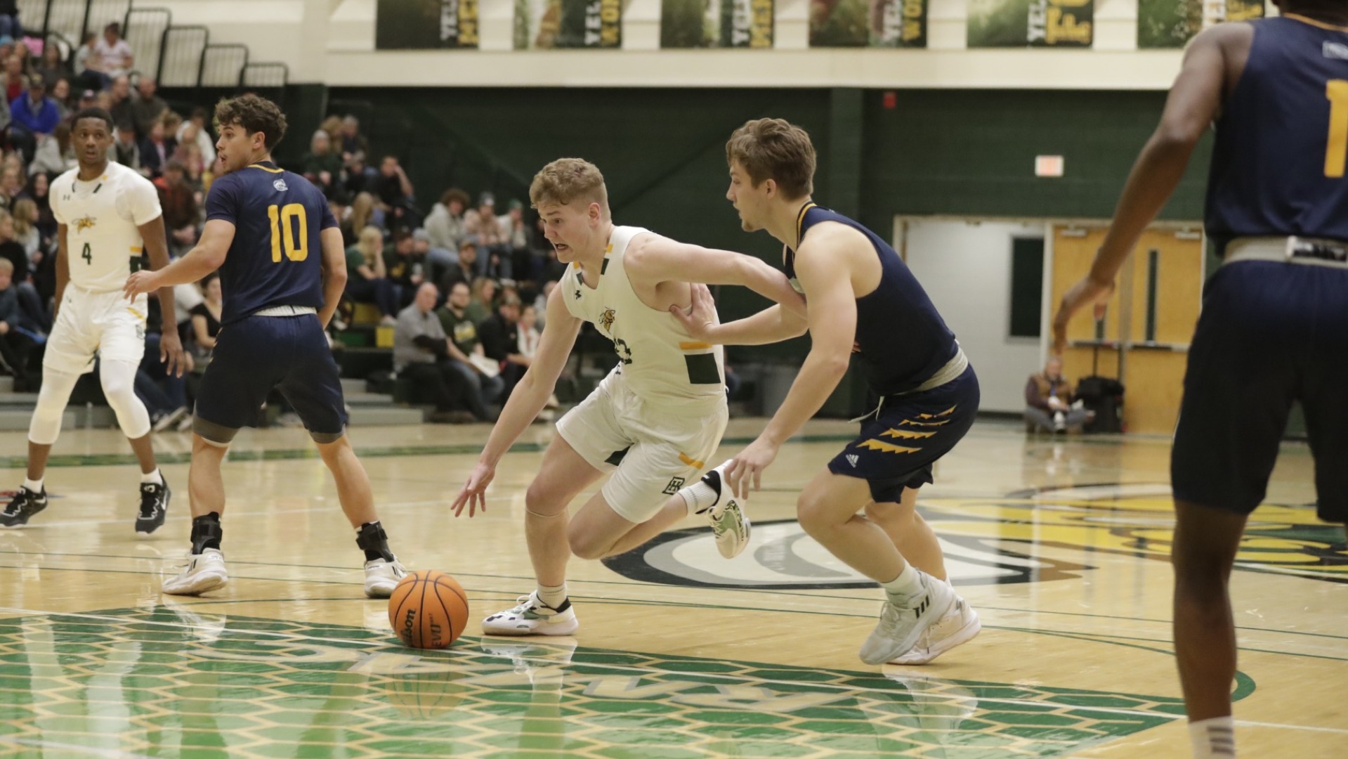 PJ Hayes - Men's Basketball - Black Hills State University Athletics