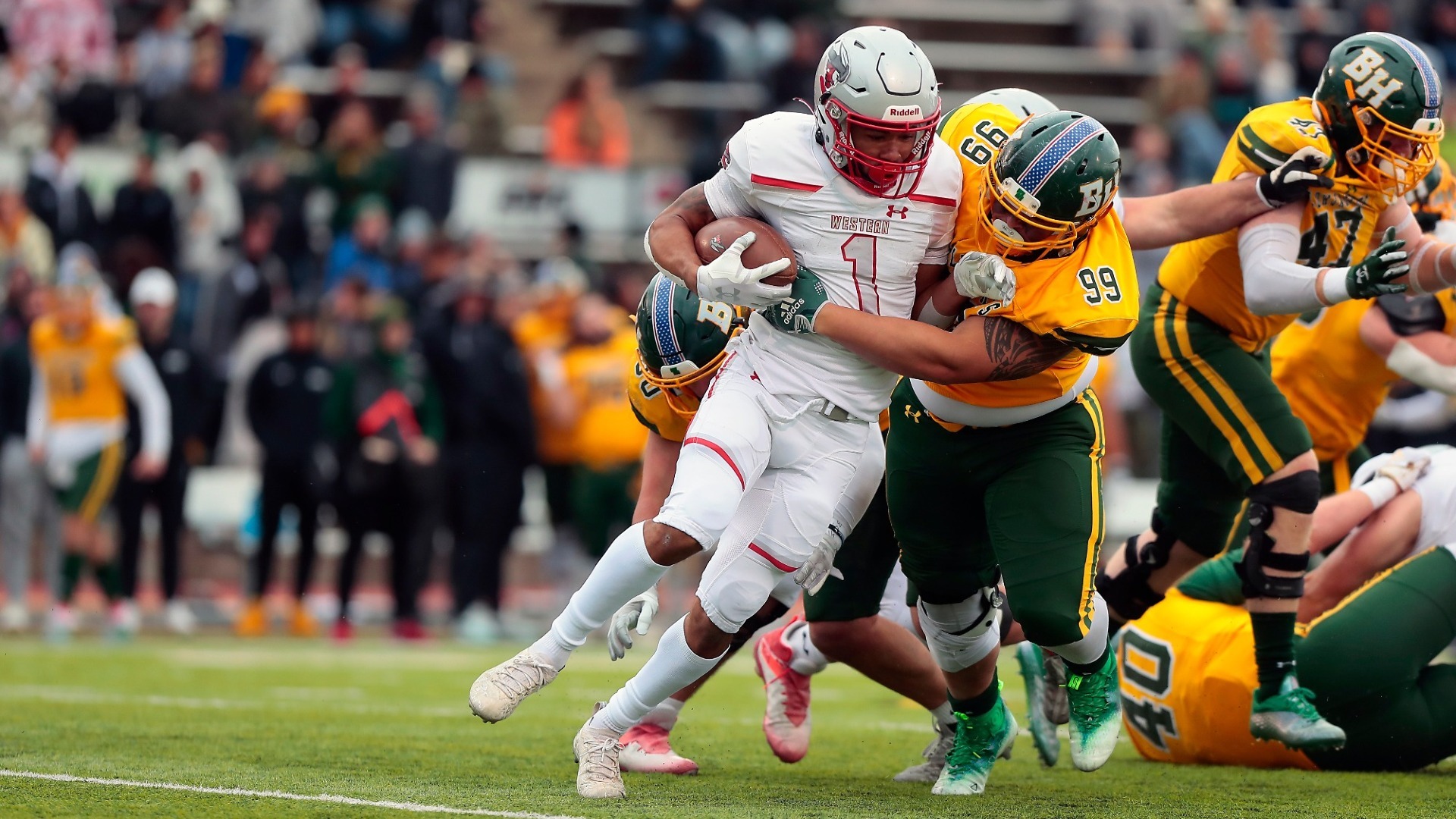 Football Falls 35-20 to No. 14 Western Colorado - Black Hills State ...