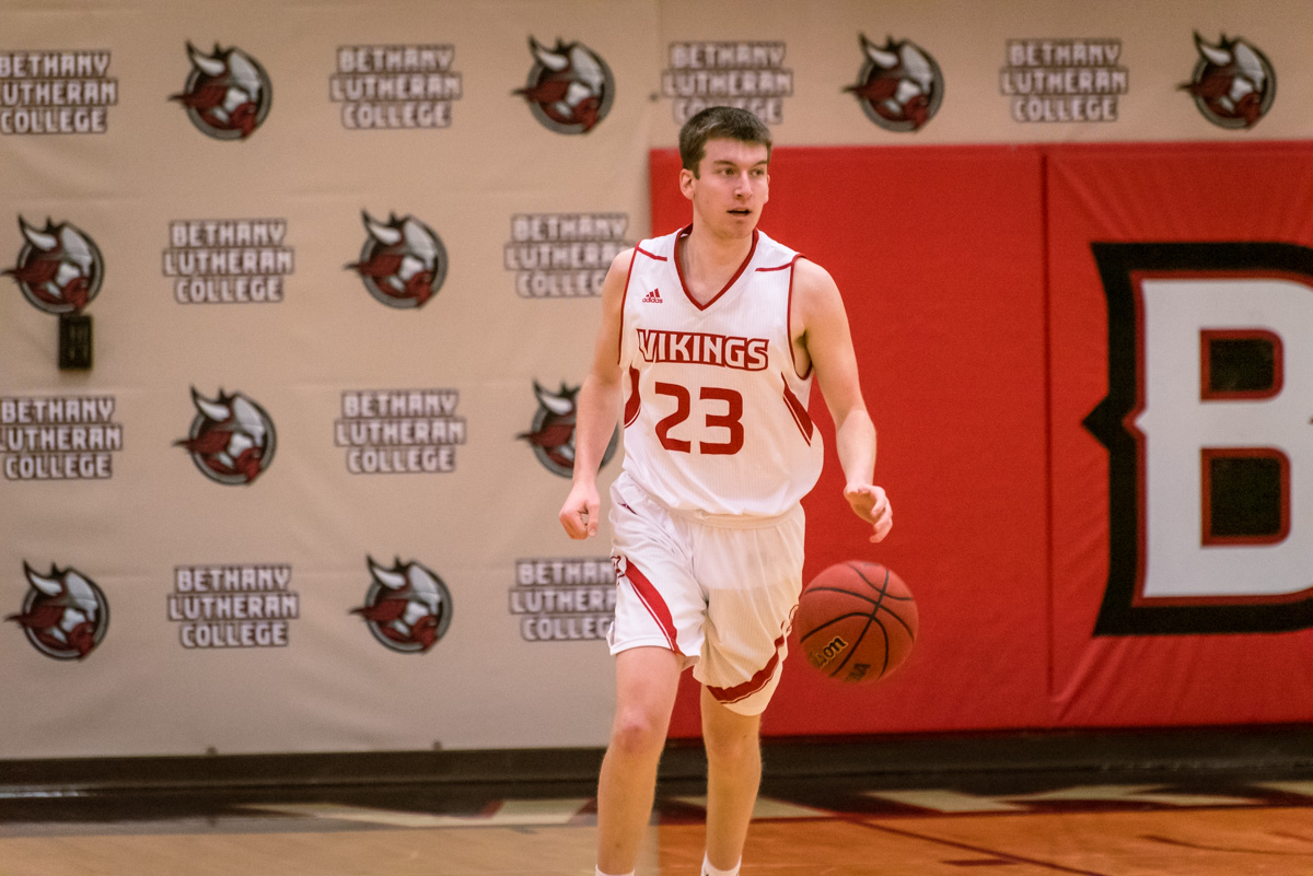 Justin Schrupp - Men's Basketball - Bethany Lutheran College Athletics