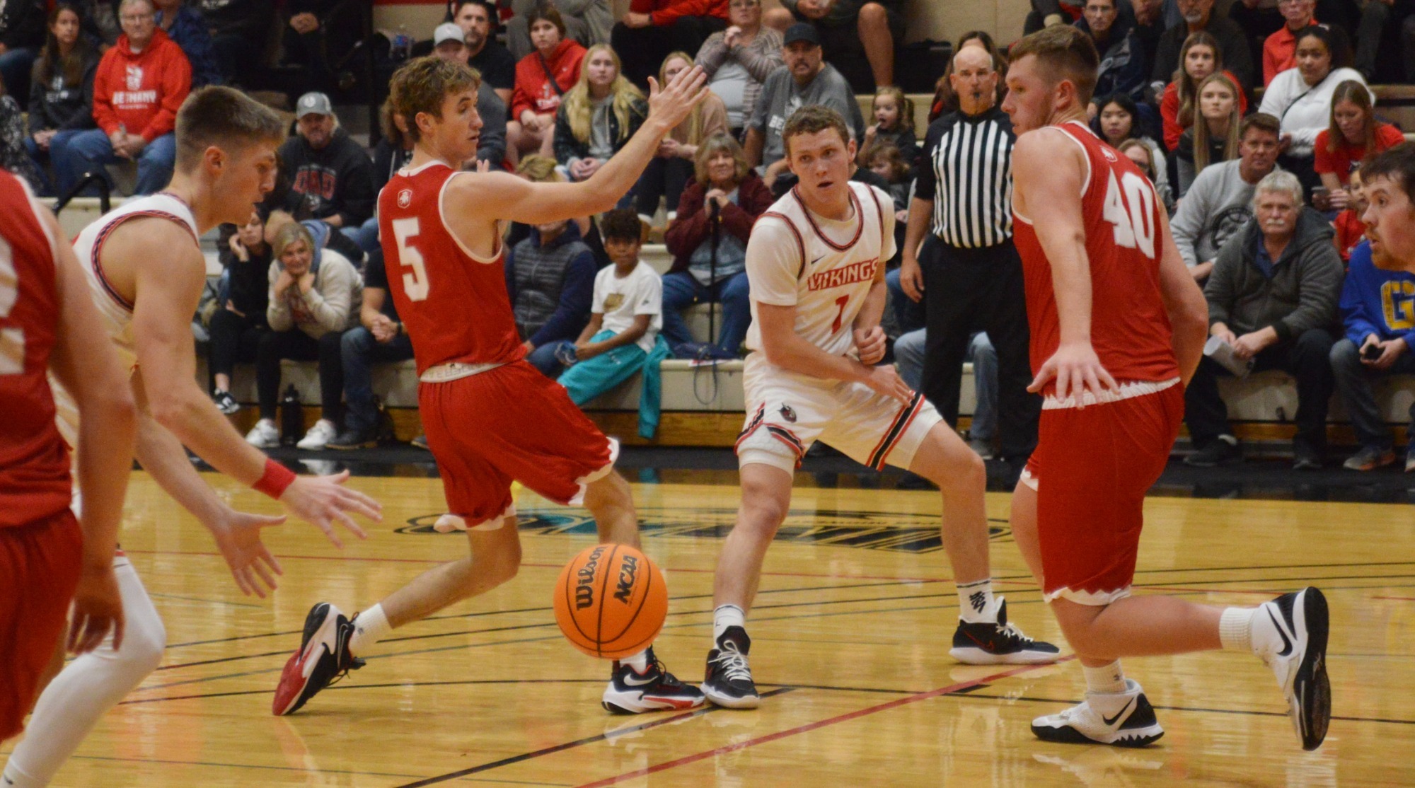 Late Rally Spurs Vikings to 5-0 - Bethany Lutheran College Athletics