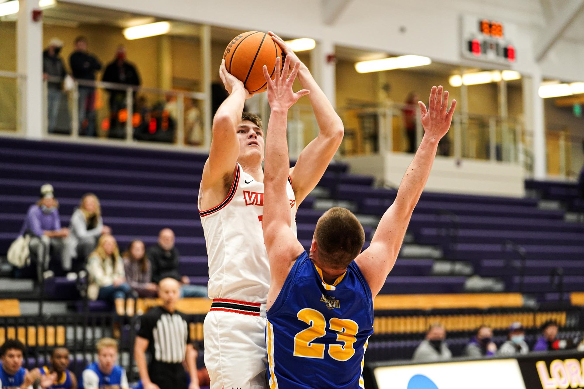 Riley Ashburn - Men's Basketball - Bethany Lutheran College Athletics