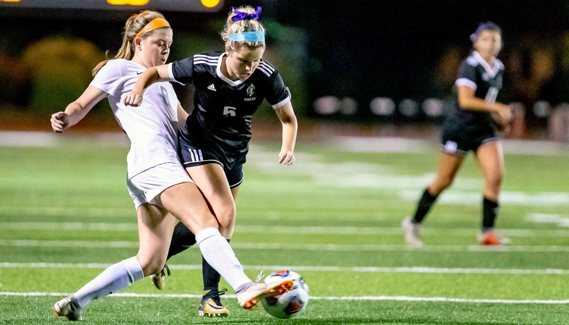 Lady Friars sweep Dunne to set up district title showdown next week - Bishop Lynch Athletics