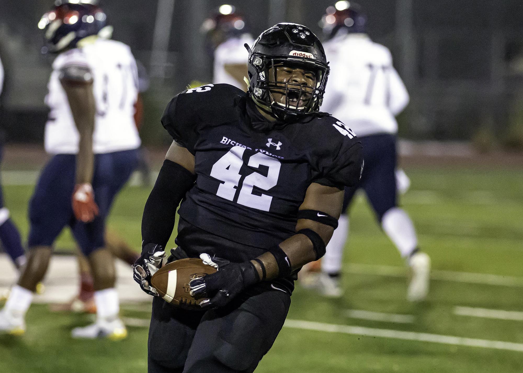 Seniors lead Friars in 43-15 destruction of rival Dunne - Bishop Lynch Athletics