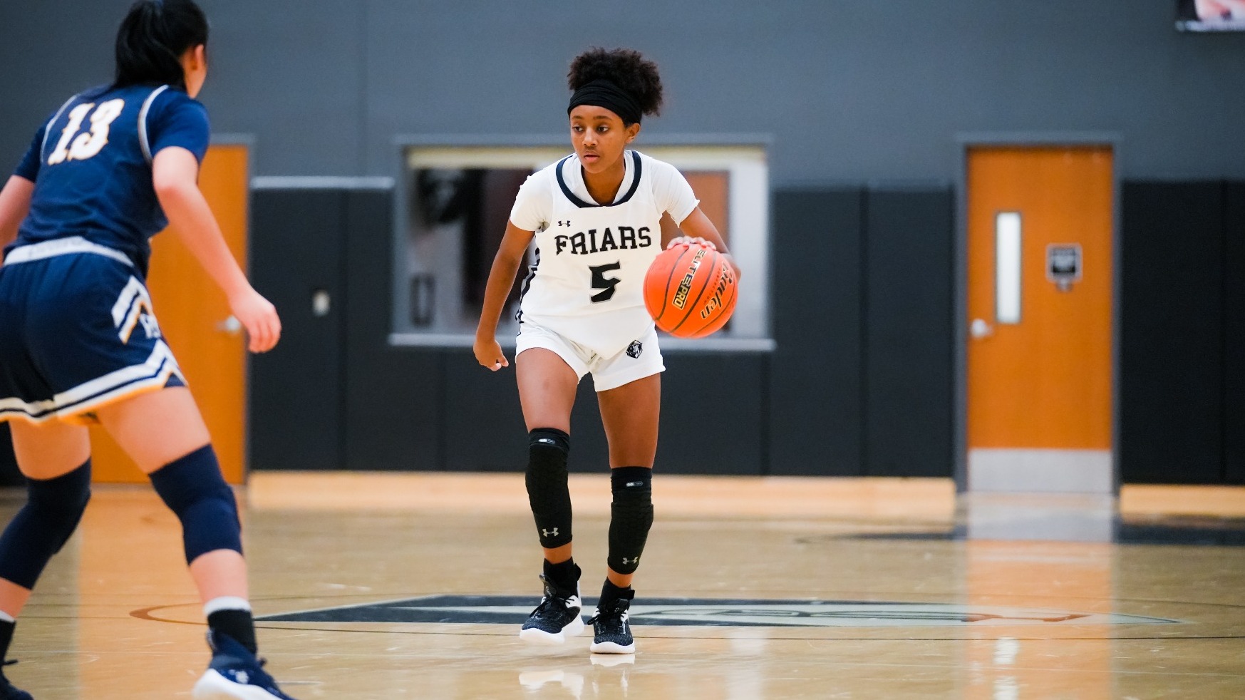 Vowels' clutch shot gives Friars the road victory - Bishop Lynch Athletics