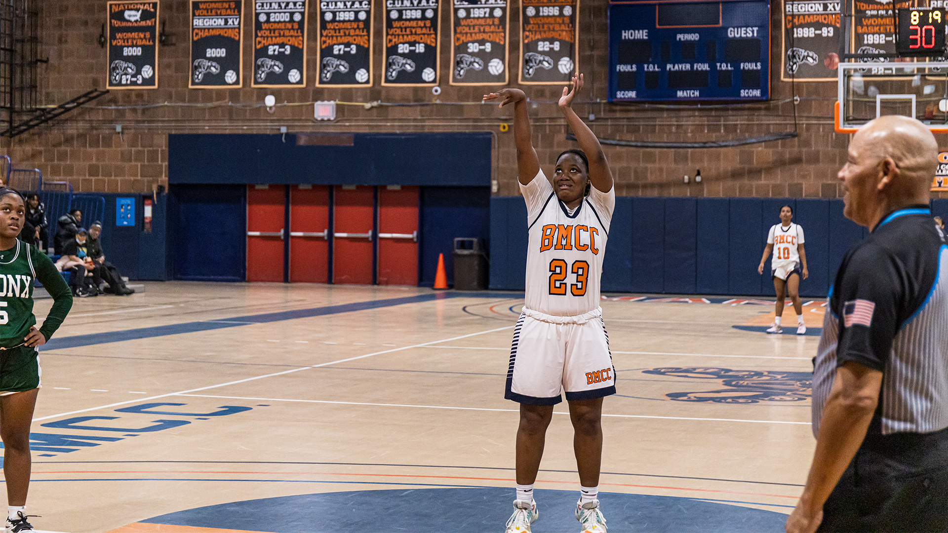 Demaris Andrews - Women's Basketball - Borough of Manhattan Community ...