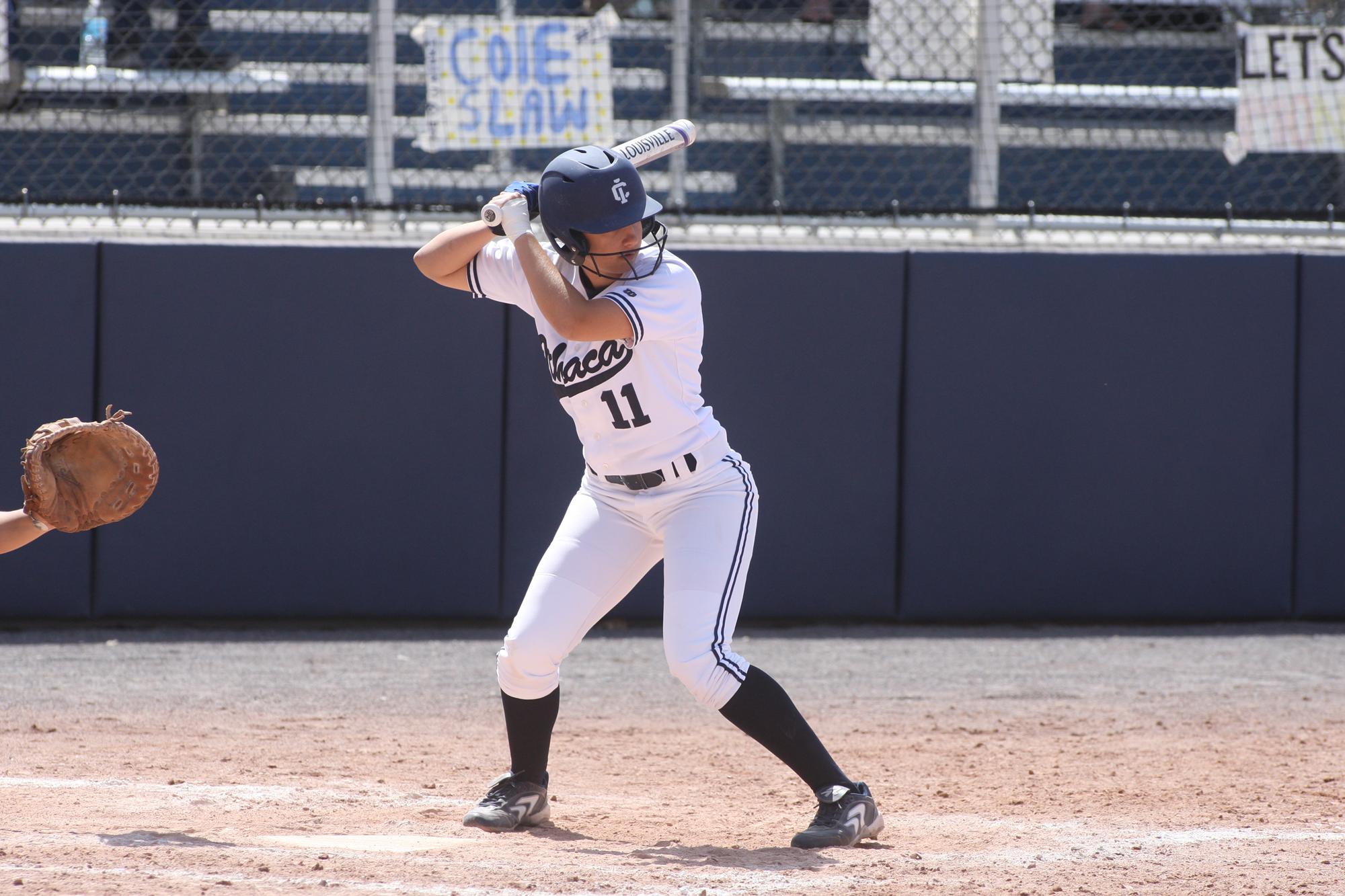 Emily Bloom - Softball - Ithaca College Athletics