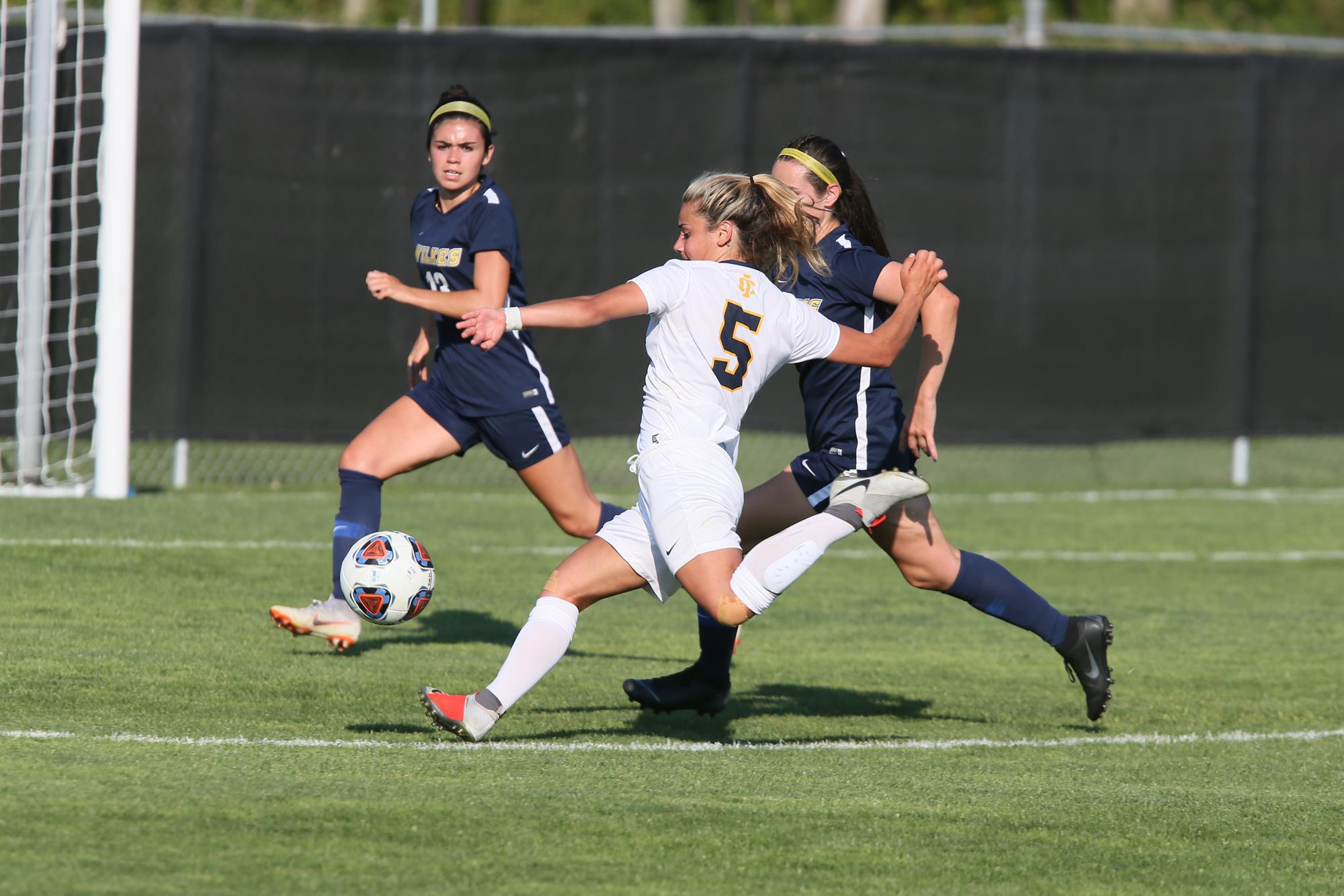 Alex Epifani - Women's Soccer - Ithaca College Athletics