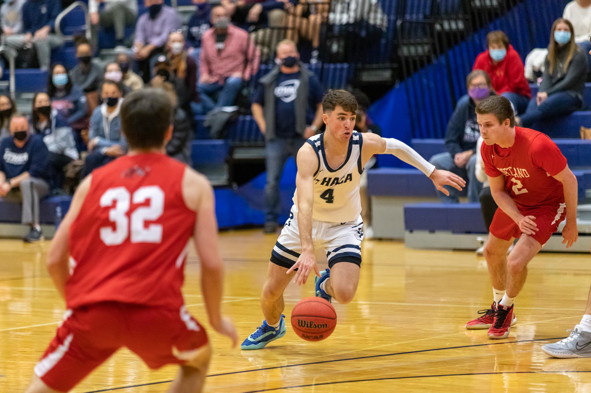 Men’s Basketball Falls to Vassar on the Road, 71-66 - Ithaca College ...