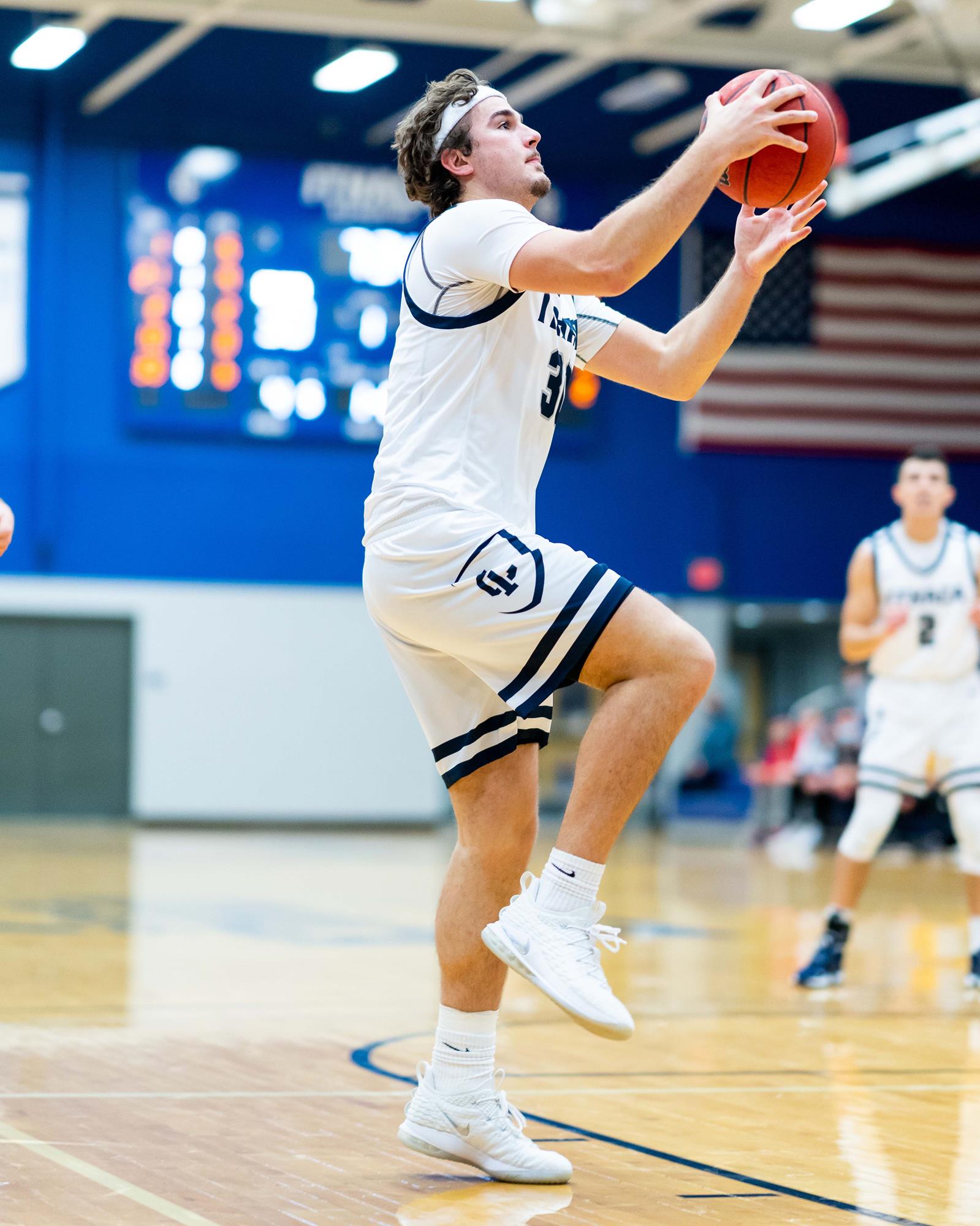 Luka Radovich - Men's Basketball - Ithaca College Athletics