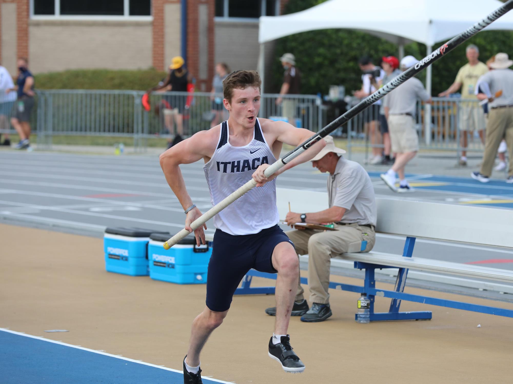 Dom Mikula - Men's Track & Field - Ithaca College Athletics