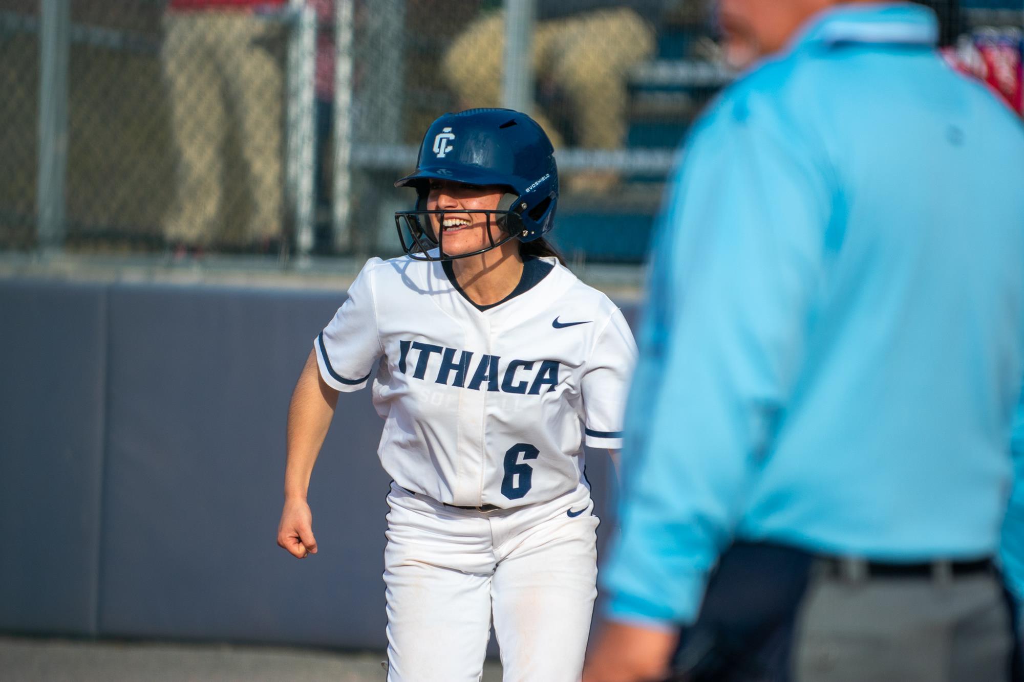 Allison Dell'Orto - Softball - Ithaca College Athletics