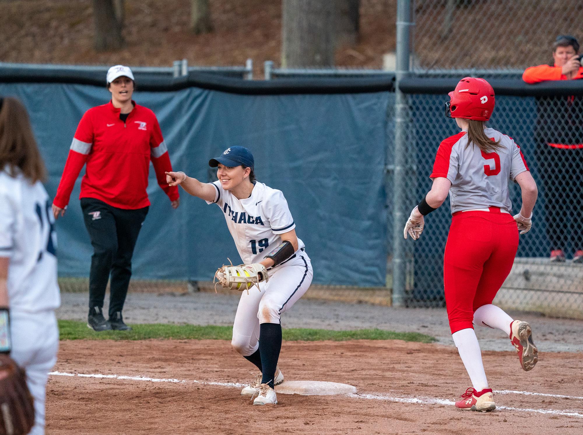 Julia Loffredo - Softball - Ithaca College Athletics