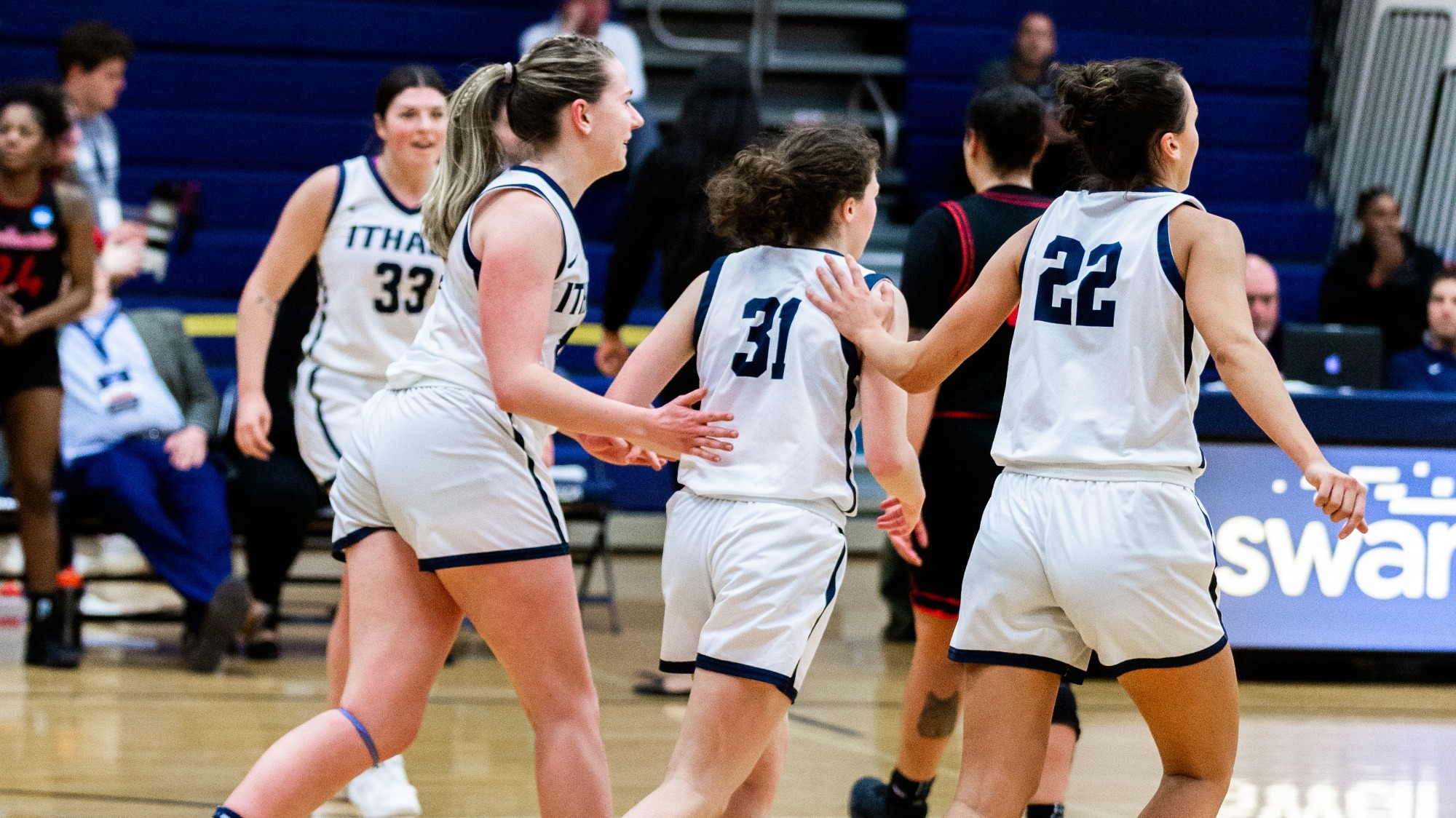 No. 18/19 Women’s Basketball Lead from Start to Finish in First Round ...