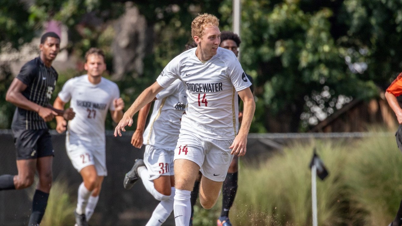 Shelor and Scott Score in Win over Marymount - Bridgewater College