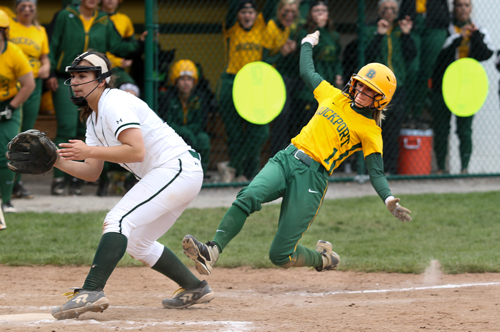 Lexi Abernathy - Softball - SUNY Brockport Athletics