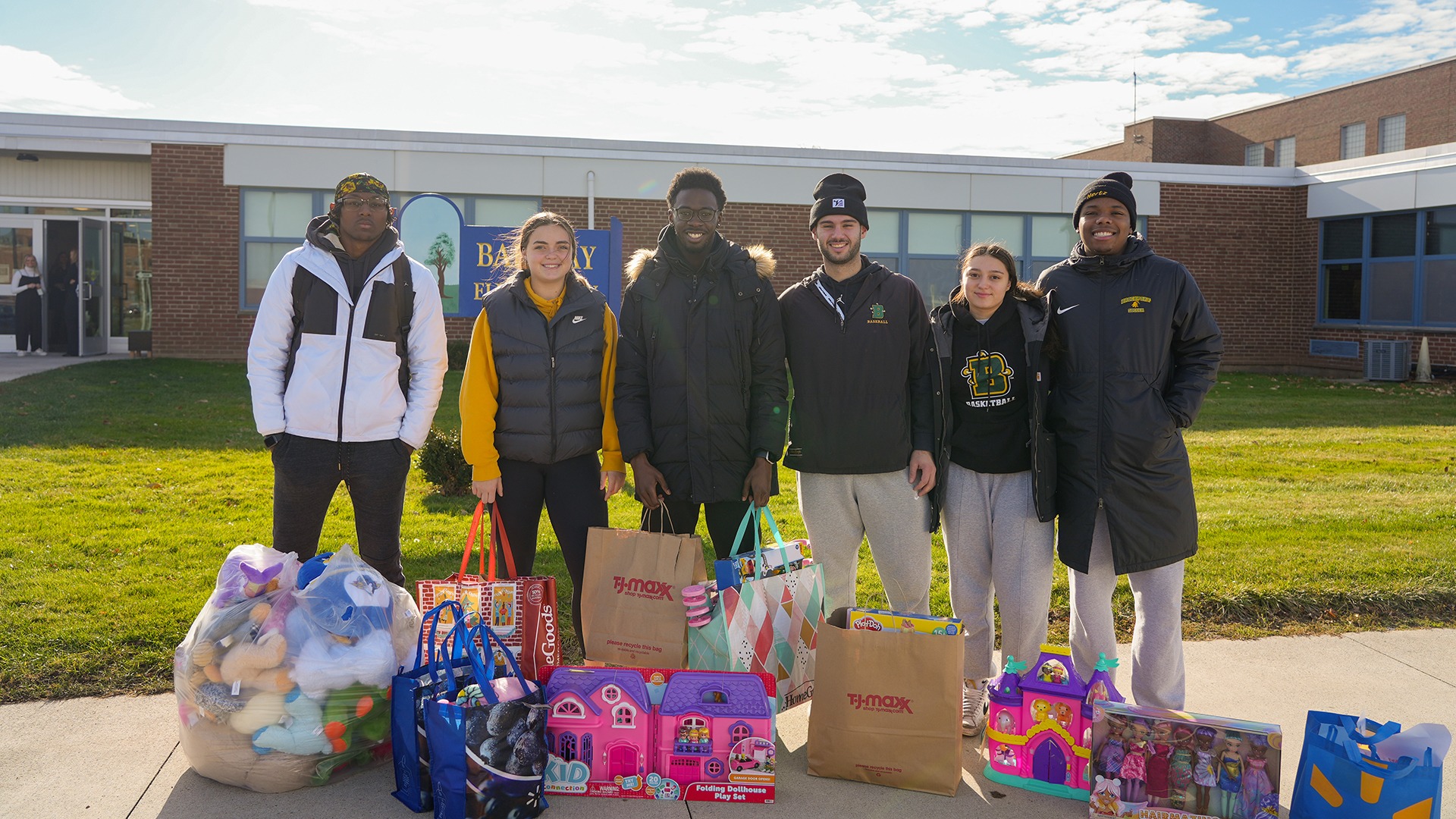 Golden Eagles Lend a Helping Hand During the Holiday Season - SUNY ...