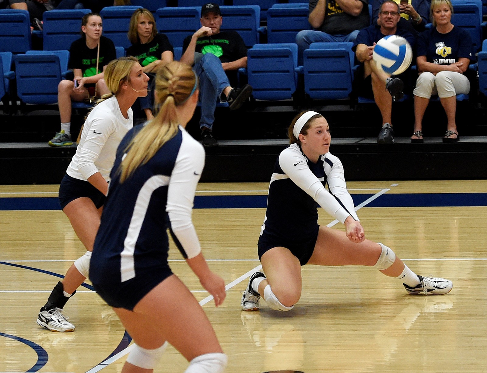 Mikayla Bangasser - Women's Volleyball - University of Central Oklahoma ...