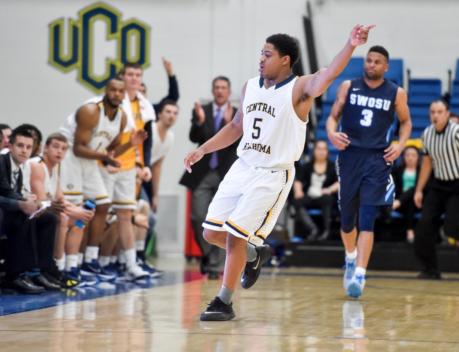 Cornell Neal - Men's Basketball - University of Central Oklahoma Athletics