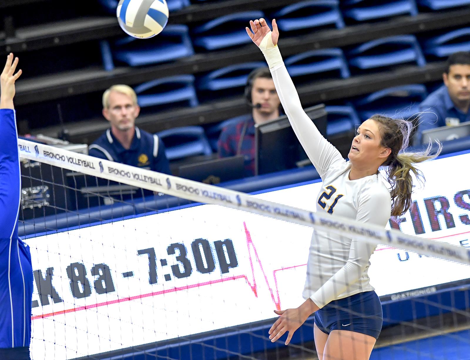 Allie Davis - Women's Volleyball - University of Central Oklahoma Athletics