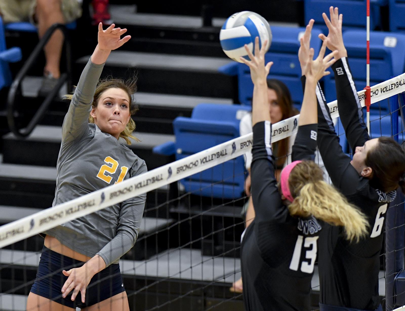 Allie Davis - Women's Volleyball - University of Central Oklahoma Athletics