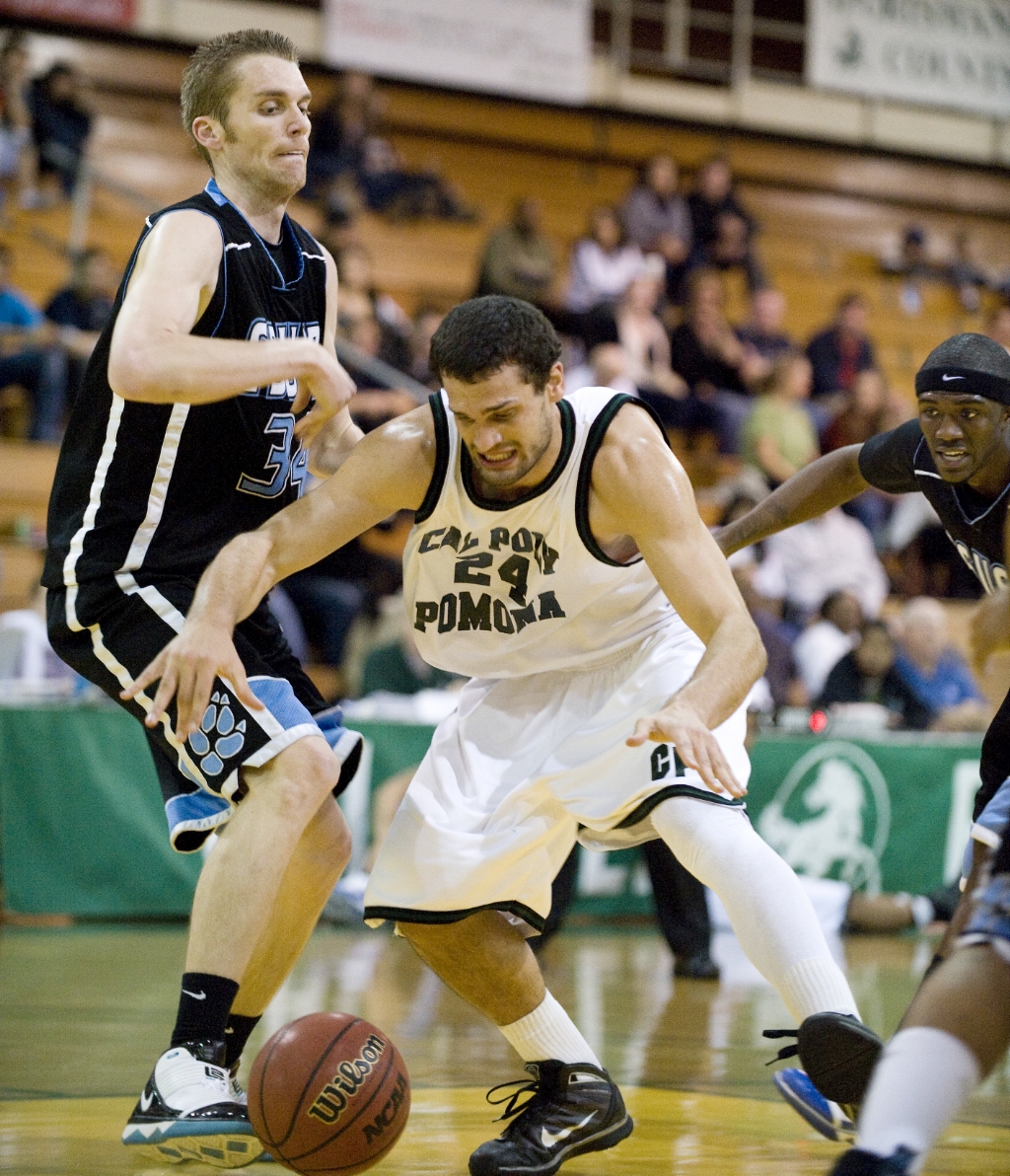 Tobias Jahn - 2010-11 - Men's Basketball - Cal Poly Pomona Athletics