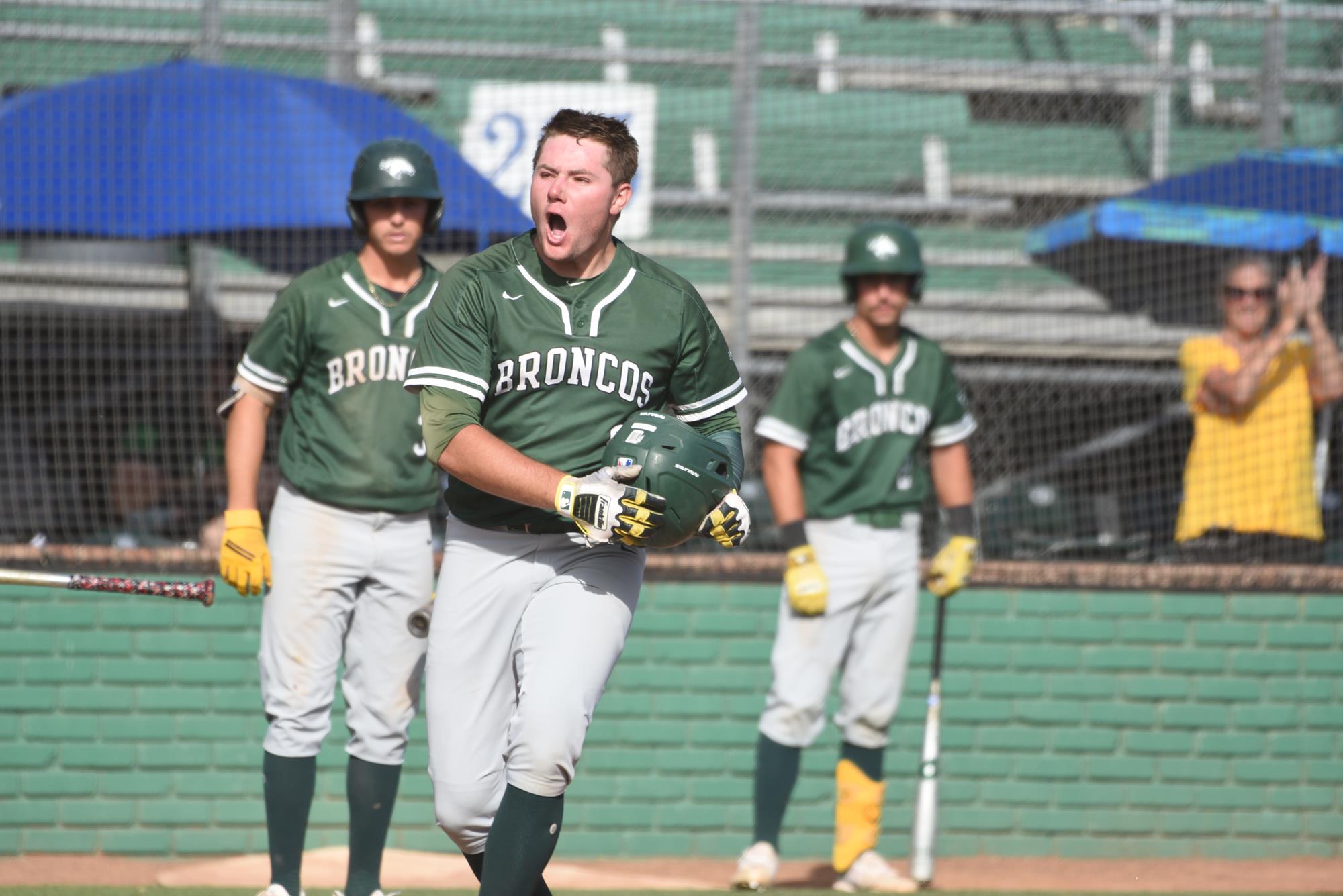 Late Onslaught Started by Slattery Blast Moves Broncos Into ...