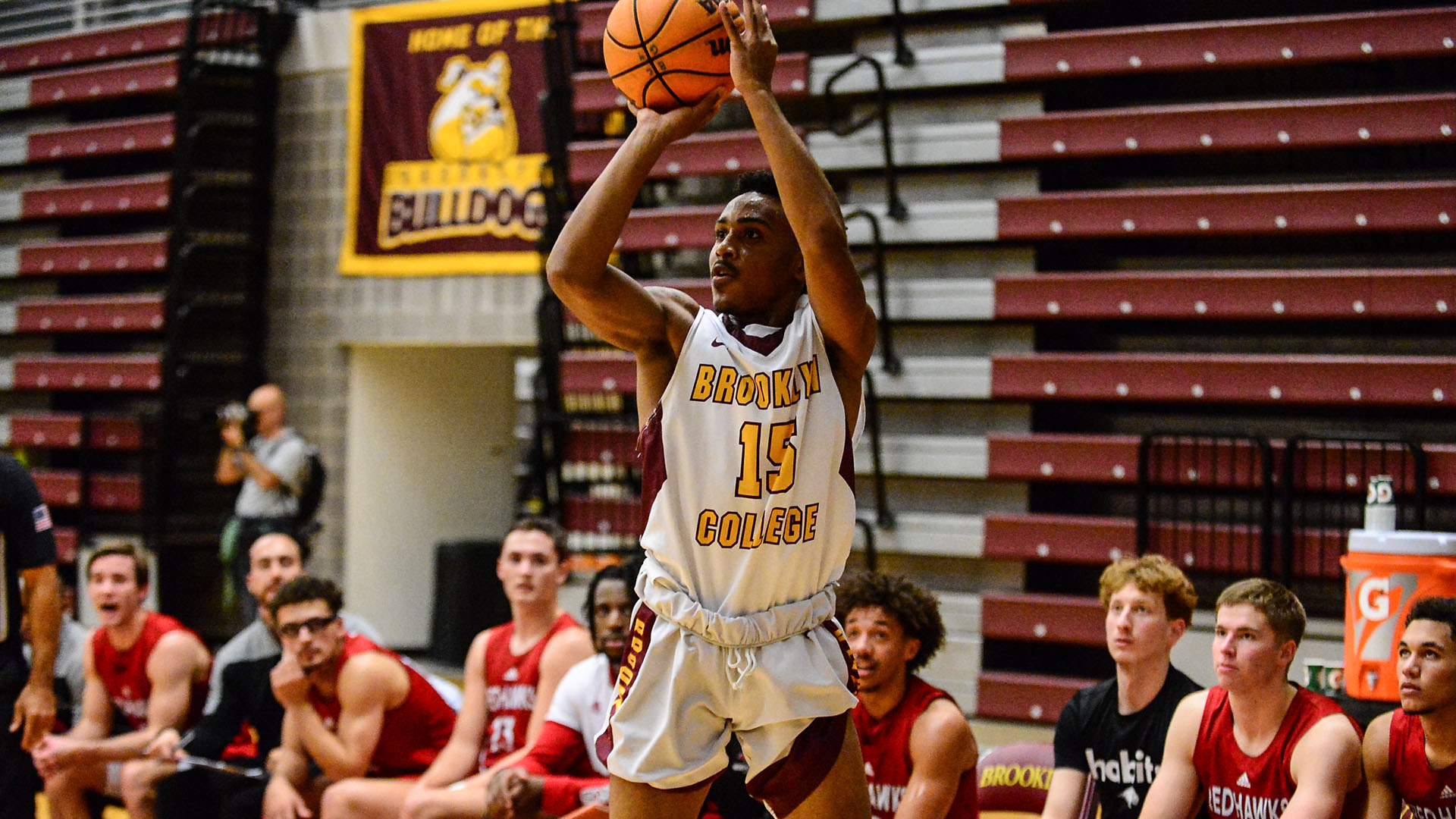 Bulldogs Roll to First Win of Season Over Old Westbury, Dale Pours in ...