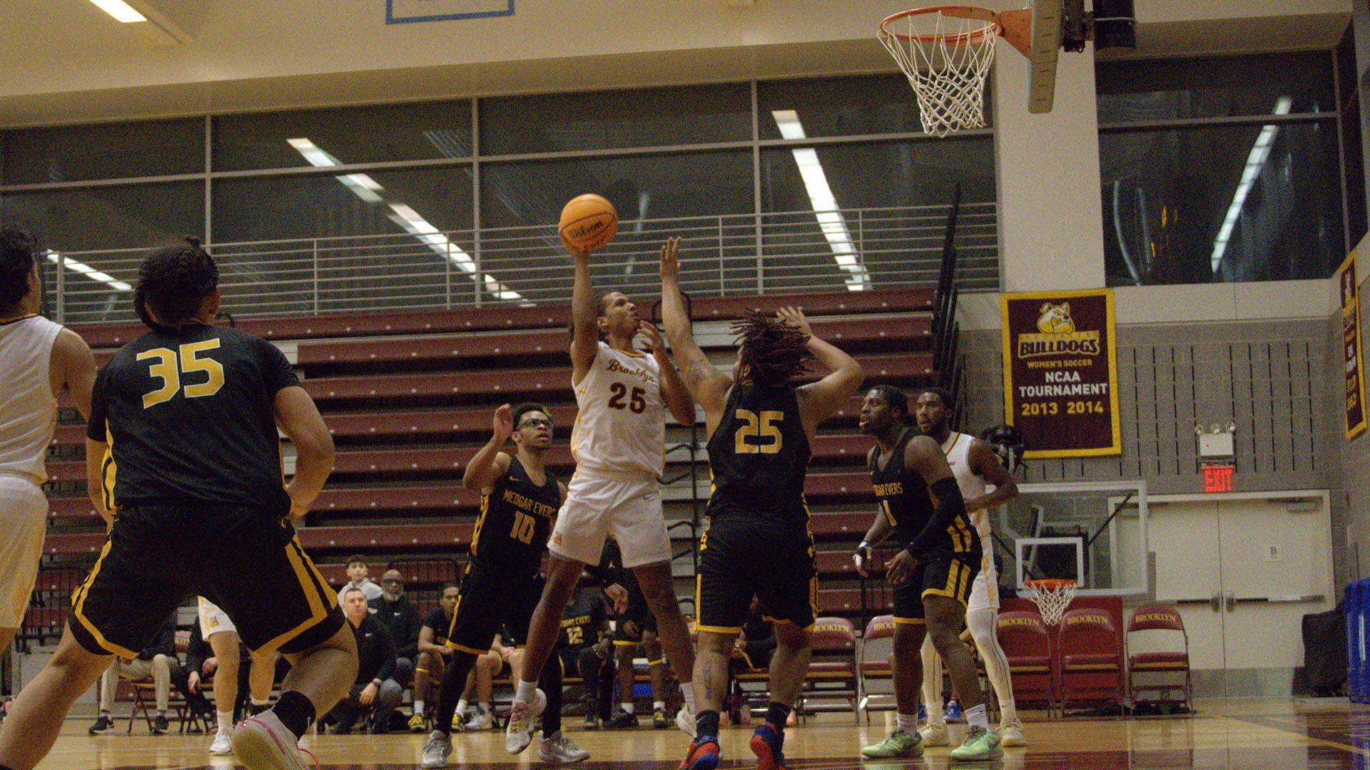 Bulldogs Outlasted at Lehman in Conference Play - Brooklyn College ...