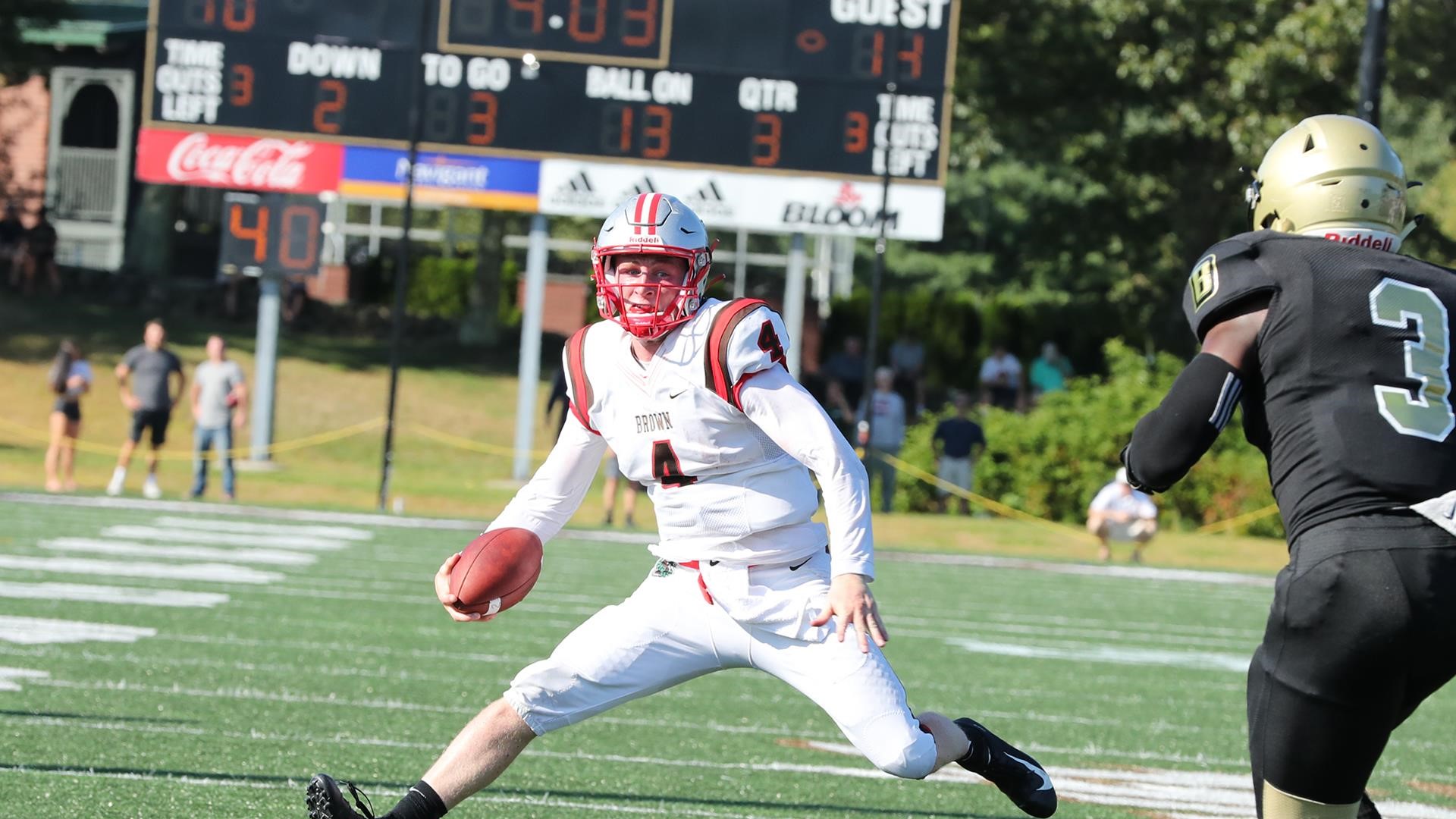 EJ Perry Earns Gold Helmet Award As The New England Player of the Week ...