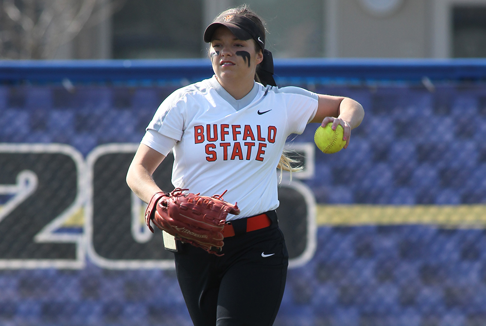 Laura Crooks - 2017 - Softball - Buffalo State University Athletics