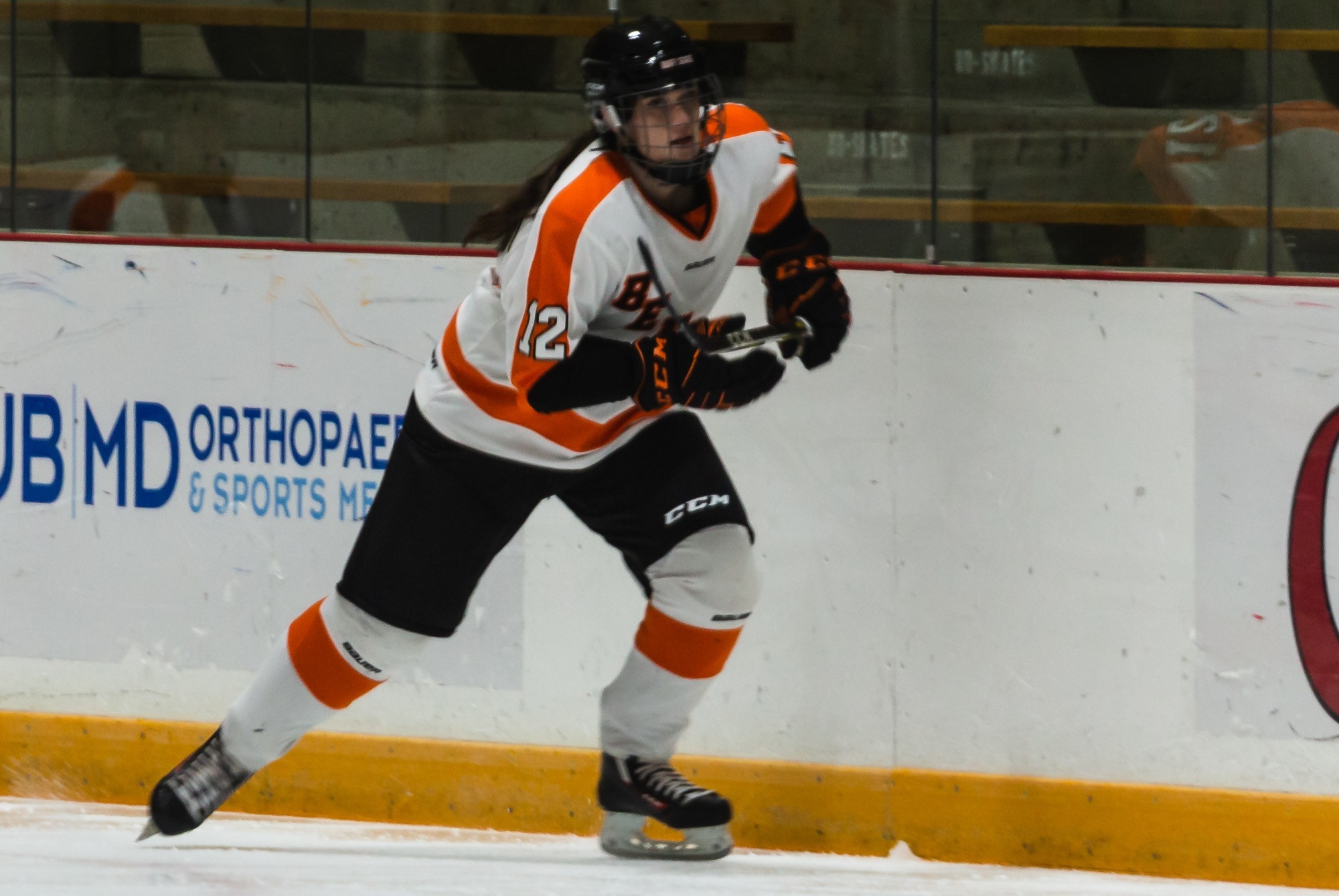 Sarah Jackson Scores Game Winner to Lead Women's Hockey to Victory Over ...