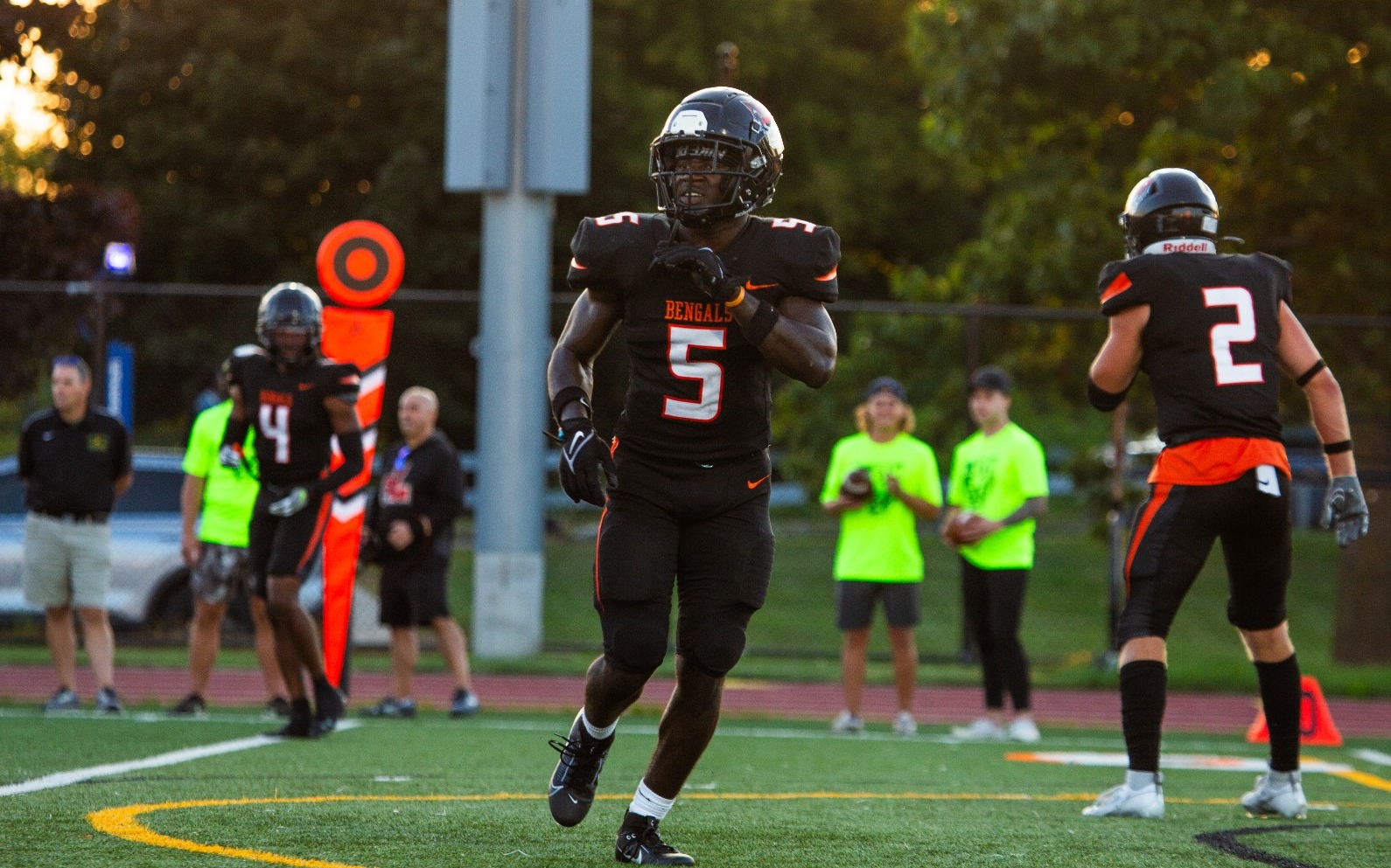 Late Score Sinks Football Against Rochester in 29-22 Loss - Buffalo ...