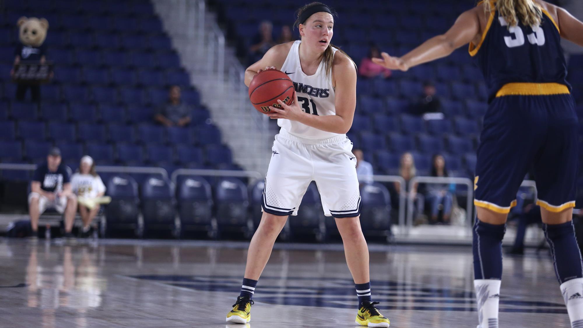 Emily Schmidt - Women's Basketball - CBU Athletics
