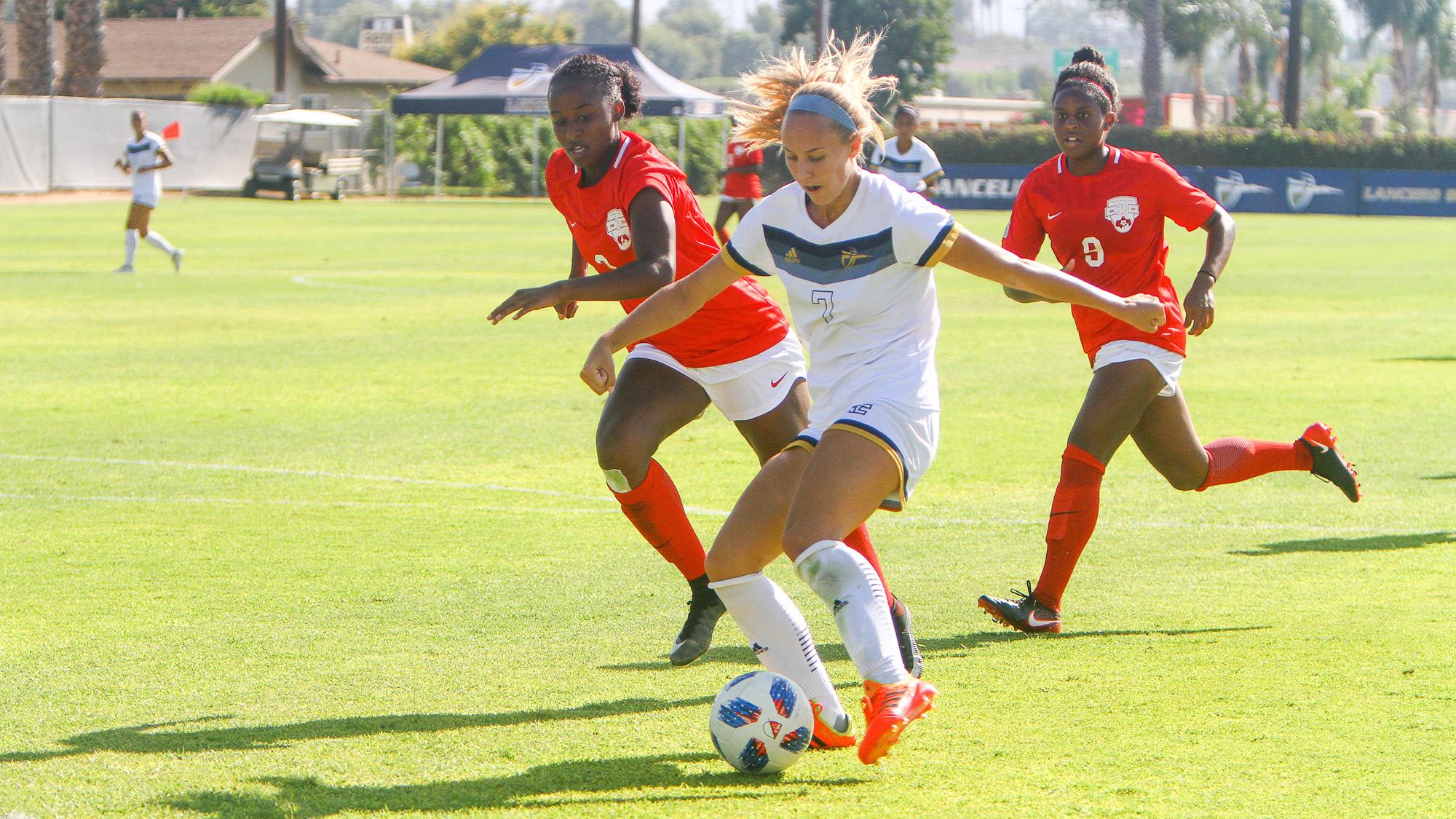 Storming Past the Tigers - CBU Athletics