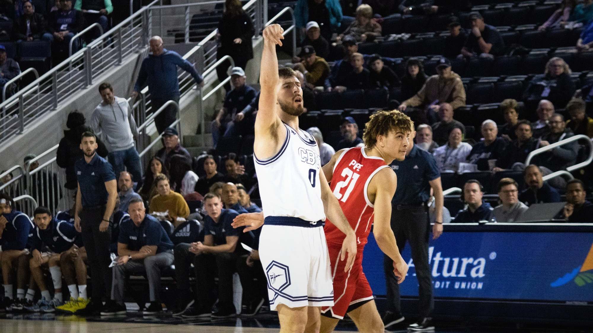 Riley Battin - Men's Basketball - CBU Athletics