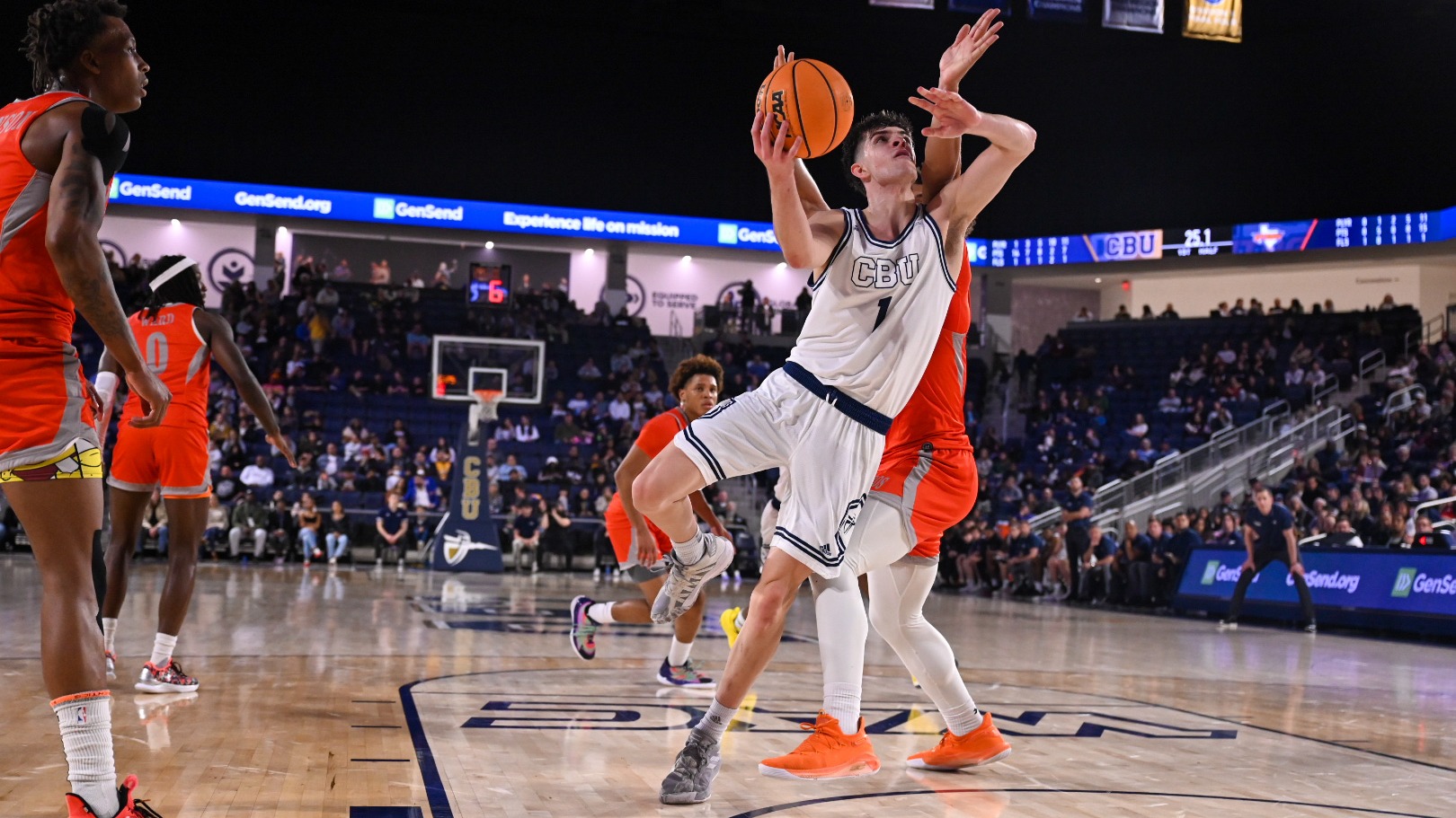 Taran Armstrong - Men's Basketball - CBU Athletics