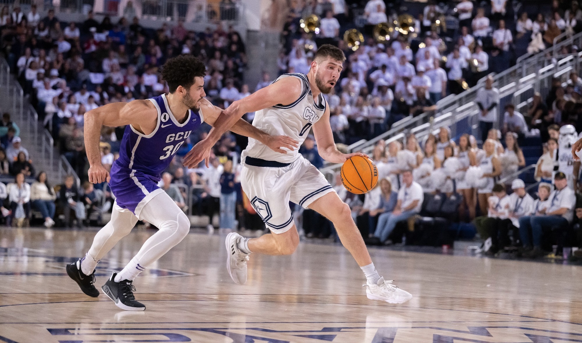 Riley Battin - Men's Basketball - CBU Athletics