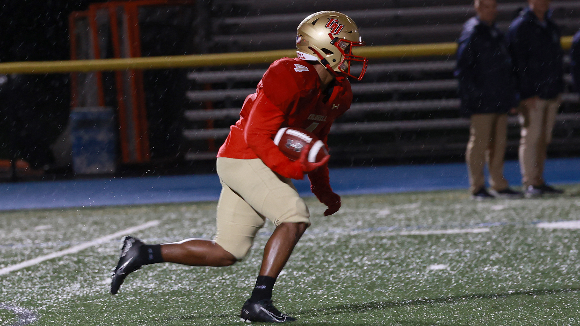 Swasey Totals Three Touchdowns in Sprint Football Victory against ...