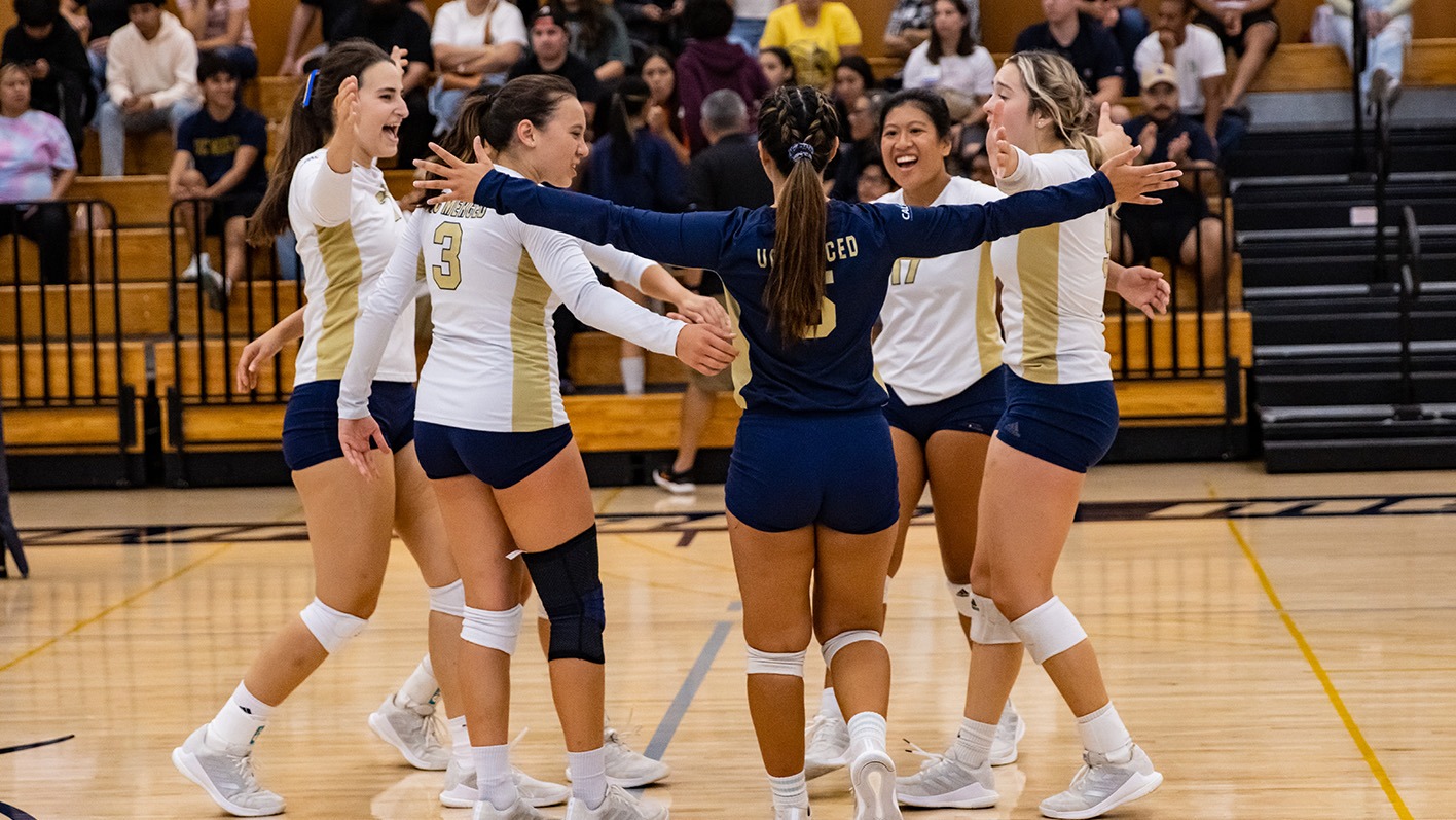 Bobcats Beat Simpson in Straight Sets - University of California, Merced