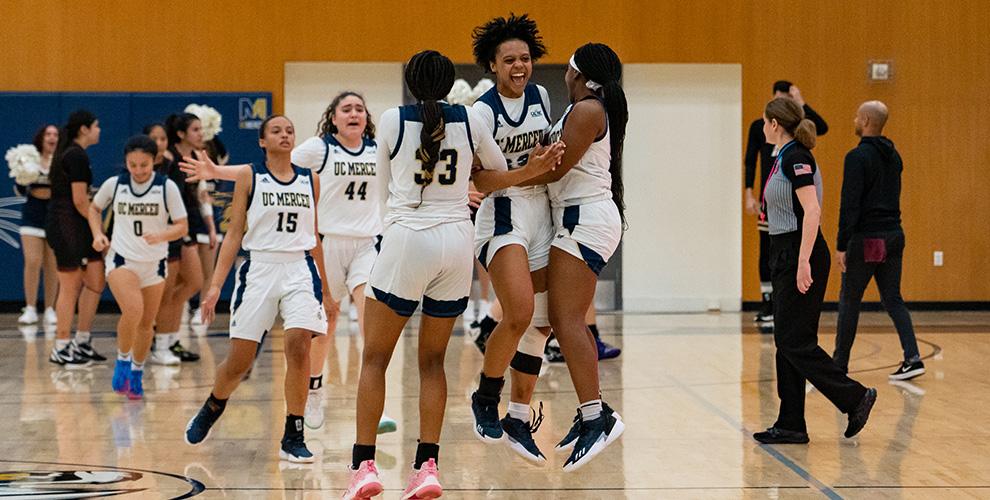 Bobcats Win Another Close Game to Extend Winning Streak to Four ...