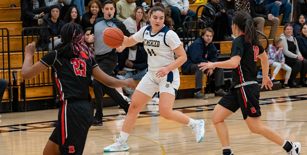 Bobcats Make Big Plays Late, Win Cal Pac Opener 66-62 - University of ...