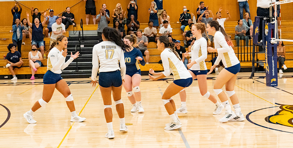 Women's Volleyball Earns Fifth Sweep of the Season - University of ...