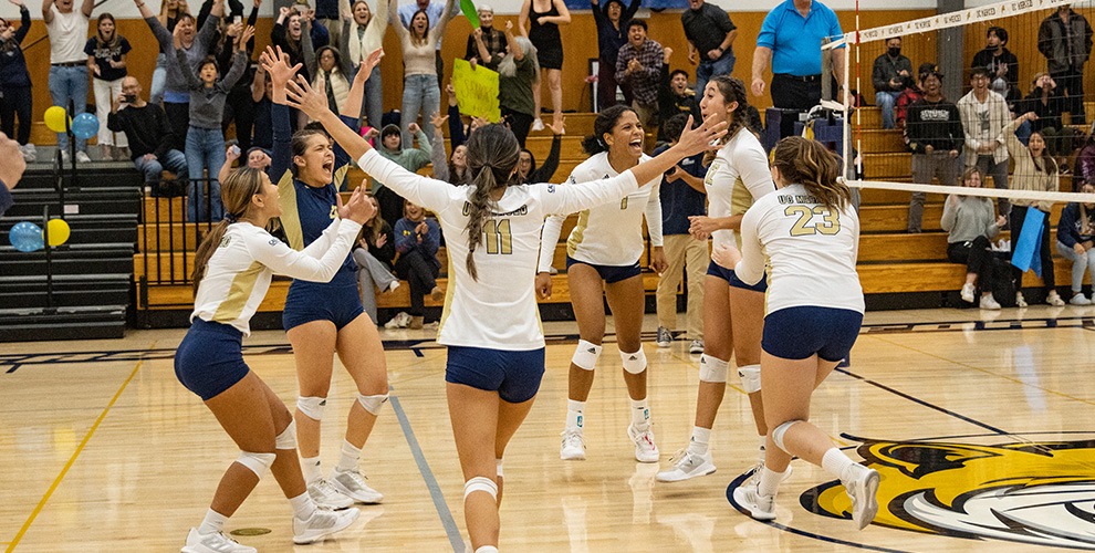 Bobcats Win Five-Set Thriller on Senior Night - University of ...