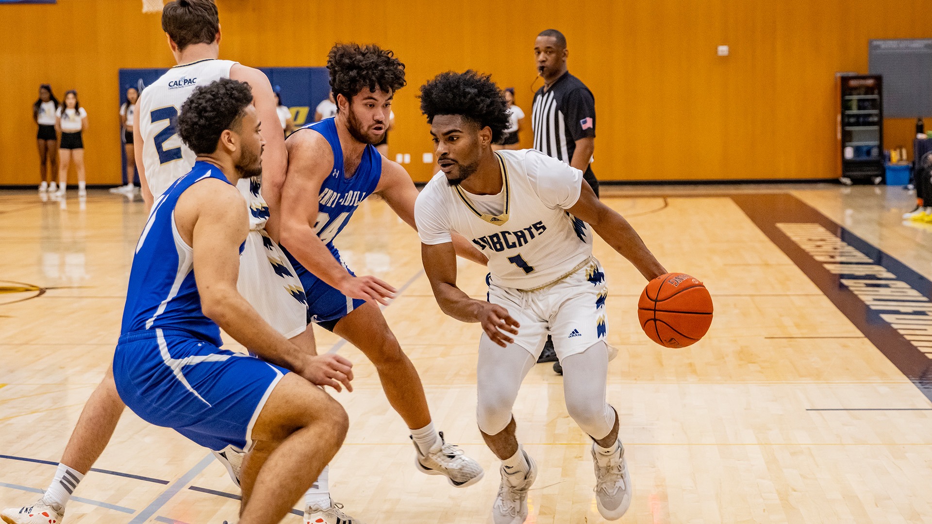 Bobcats Handle La Sierra 76-67 for Fifth Straight Win - University of ...