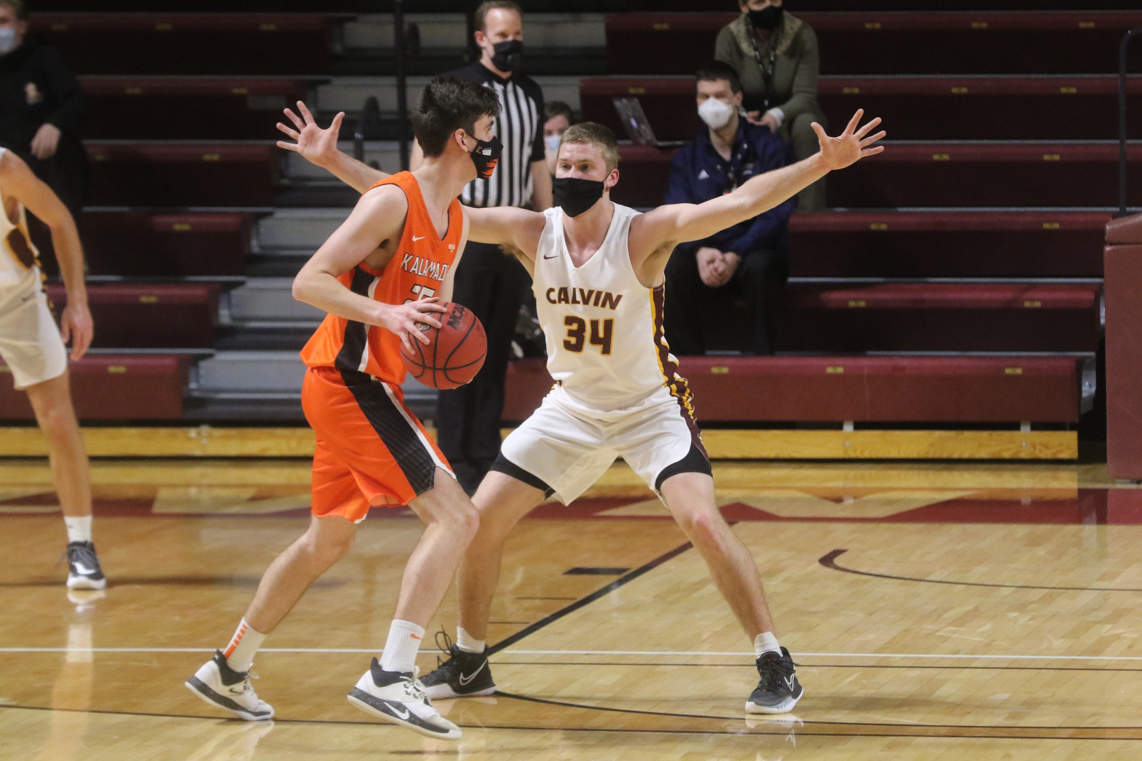 Calvin Men's Basketball Runs Past Kalamazoo in Conference Play - Calvin ...