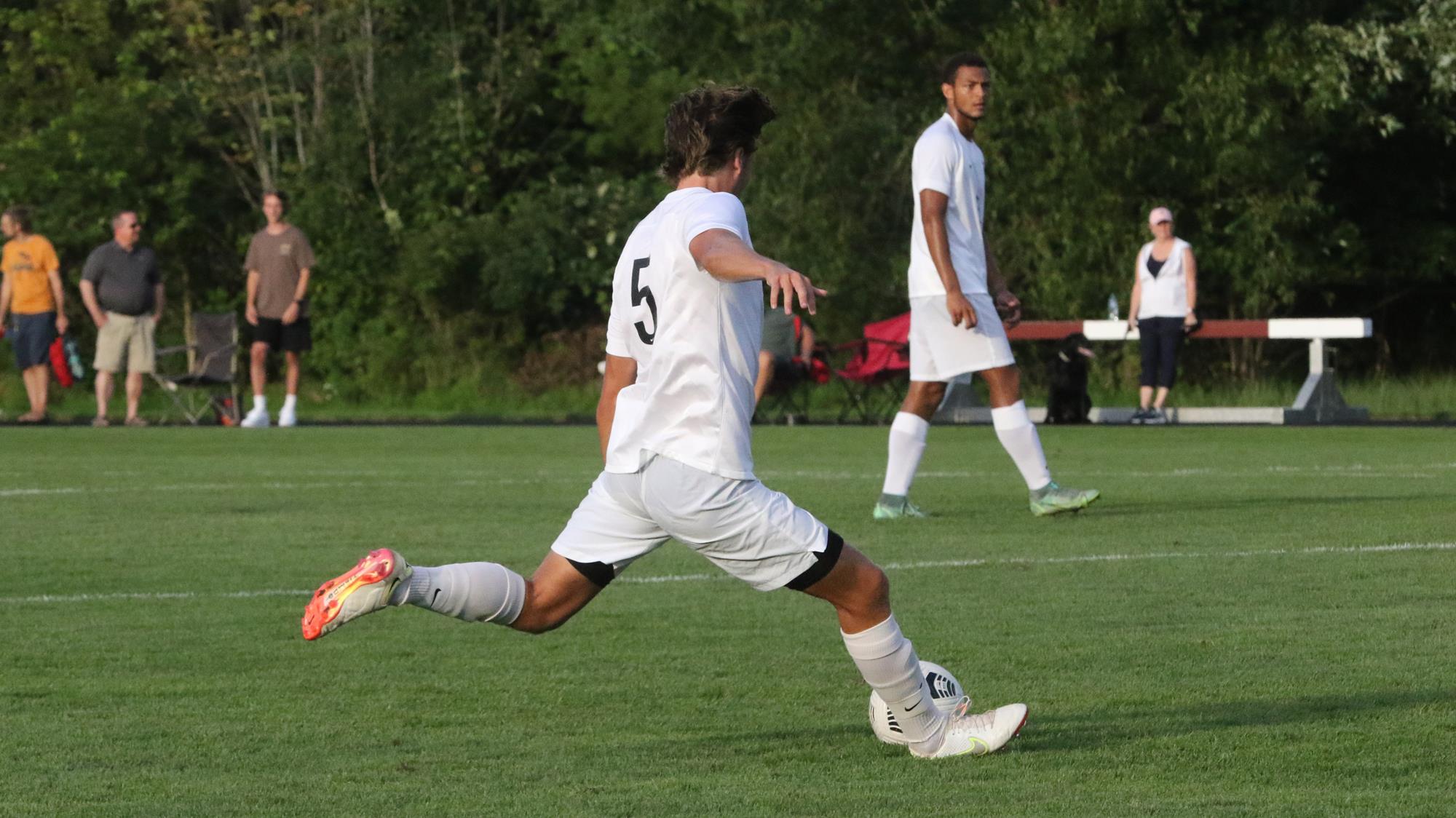 Ethan Harvey - 2022 - Men's Soccer - Calvin University
