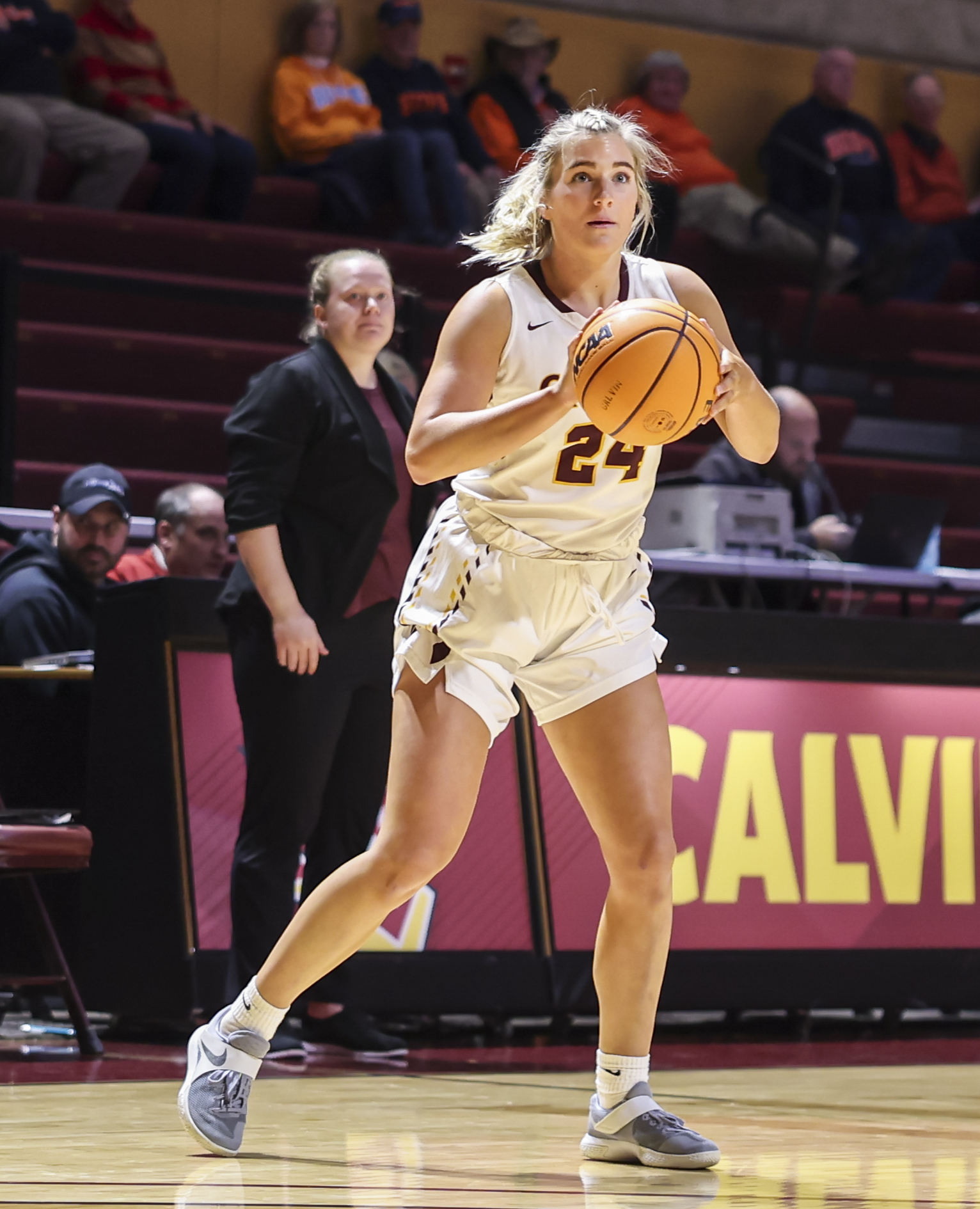 Josie Vink - 2022-23 - Women's Basketball - Calvin University