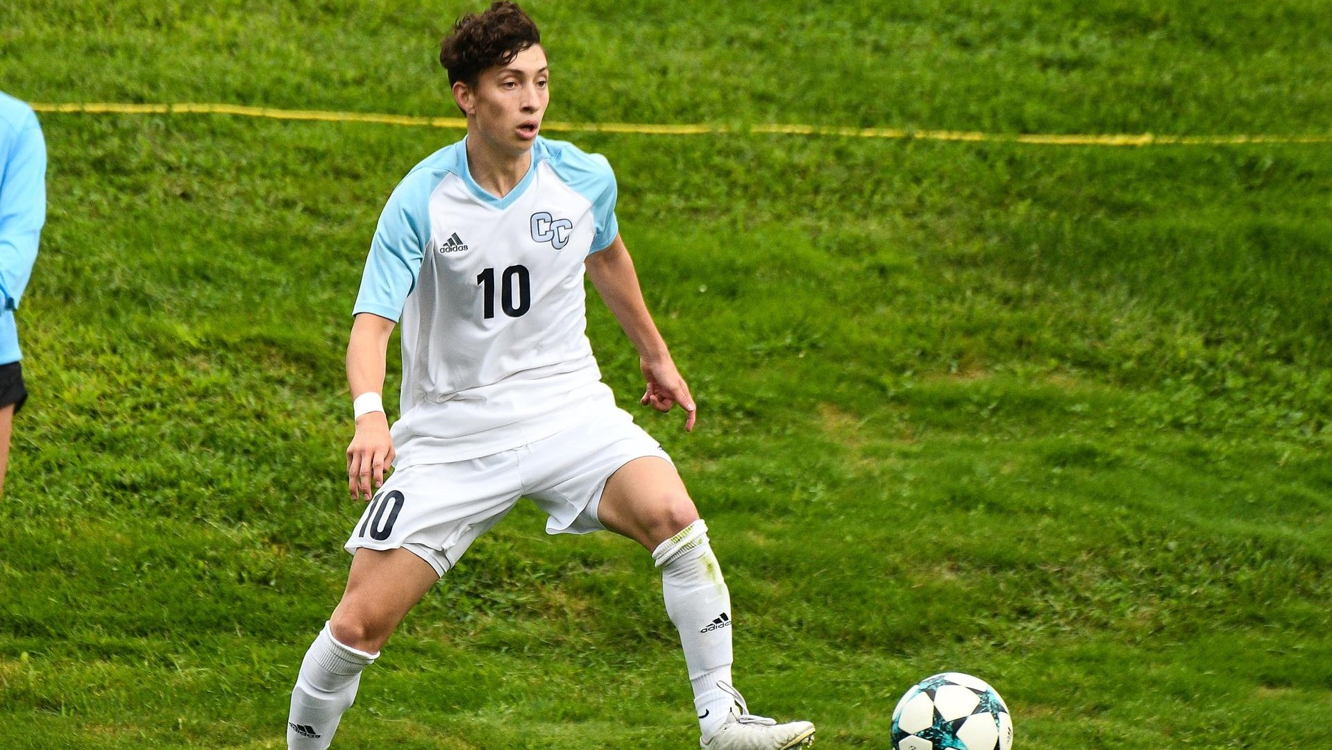 Alex Robles - 2022 - Men's Soccer - Connecticut College
