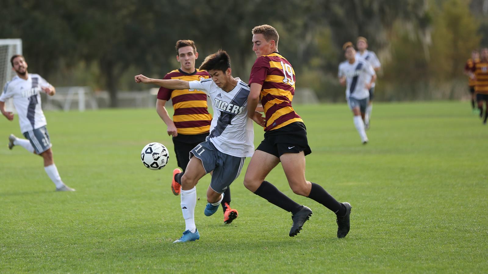 Emmanuel College upsets Tigers in NCCAA Championship Pool Play ...